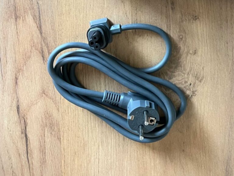 Starlink Hardware Kit: Here's What You'll Receive